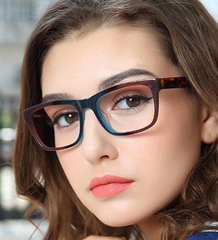5 Model Kacamata yang Cocok untuk Kamu Si Wajah Bulat, Bikin Tirus ... 5 Model Kacamata yang Cocok untuk Kamu Si Wajah Bulat, Bikin Tirus ...