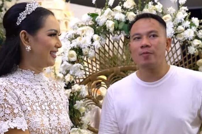 Bak Tak Mau Bongkar Aib Usai Bercerai dengan Vicky Prasetyo, Kalina ... Bak Tak Mau Bongkar Aib Usai Bercerai dengan Vicky Prasetyo, Kalina ...