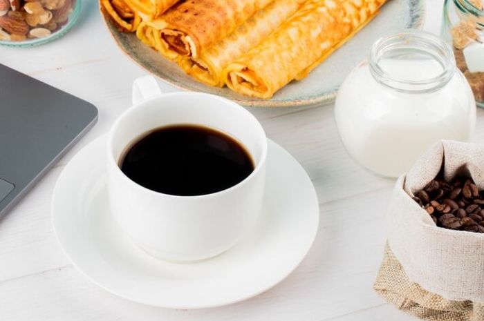 Minum Kopi dan Makan Gorengan Bersamaan, Apa Dampaknya untuk Tubuh ... Minum Kopi dan Makan Gorengan Bersamaan, Apa Dampaknya untuk Tubuh ...