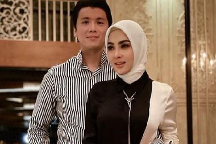 Di Tengah Isu Cerai Syahrini dan Reino Barack, Artis Kondang Ini Muncul Beri Nasihat hingga ...