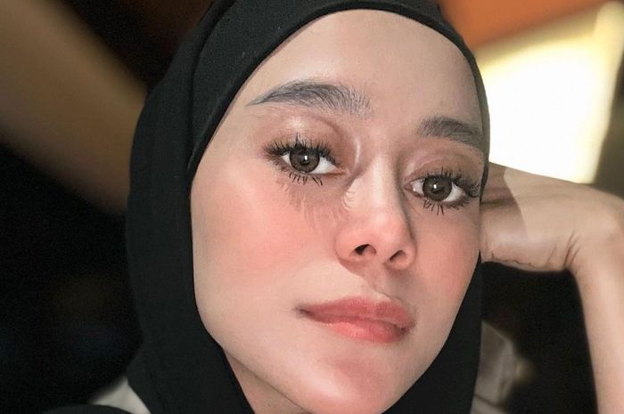 Lesty Kejora Pamer Tas Rp122 Juta Saat Belanja Bulanan di Supermarket - Stylo