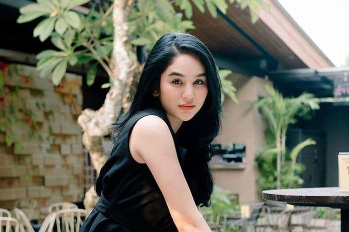 Baru Sebulan Menikah, Hana Hanifah Bongkar Borok Suami Hingga Ajukan Cerai - Nova