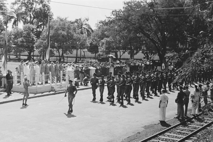 Raymond Westerling Pernah Jadi Juragan Angkutan Bandung-Jakarta - Semua ...