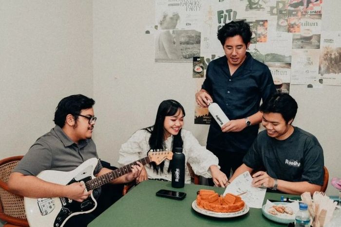 Keliru Dugaan Netizen, Begini Alasan Sebenernya Iqbal Anggakusumah ...