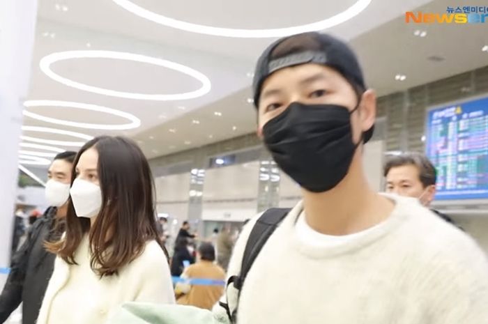 Kaget, Song Joong Ki Umumkan Menikah dengan Katy Louise Saunders! - CewekBanget