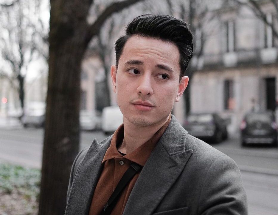 Billy Davidson Di Putih Abu Abu 2