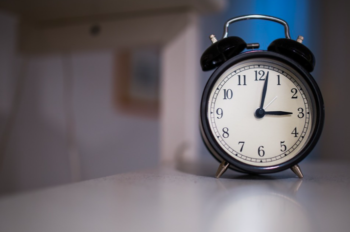 Banyak Orang Sering Terbangun Jam 3 Pagi, Bukan Hal Mistis, Inilah ...