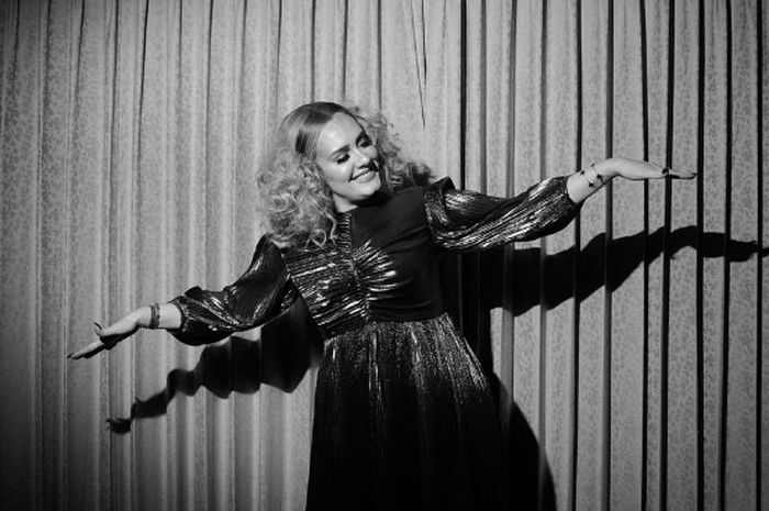 Mengejutkan! Adele Pamer Tubuh Kurus di Momen Ulang Tahunnya yang Ke-32