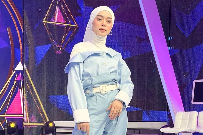 Lihat Gaya Lesty Kejora saat Tenteng Tas Branded Harga 400 Jutaan Rupiah