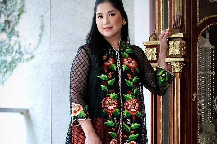 Intip Gaya Elegan Menantu Cantik SBY Annisa Pohan Saat Nonton Virtual ... Intip Gaya Elegan Menantu Cantik SBY Annisa Pohan Saat Nonton Virtual ...