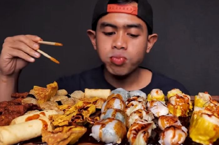 Cara Menjaga Berat Badan ala Tanboy Kun, Makan Banyak Tubuh Tetap Ideal ...