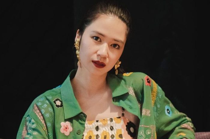 Laura Basuki Sebut Make Up Tipis Bikin Cakep, Netizen Auto Beri Kritik ...