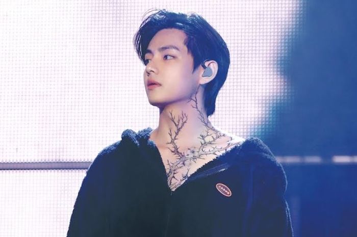 Bukan Kebetulan, Black Card Limited Edition Milik V BTS Ini Dicetak ...